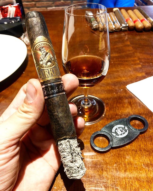 Primeiro dia do curso de “Cigar Sommelier” pela IACS no Rio de Janeiro ...
